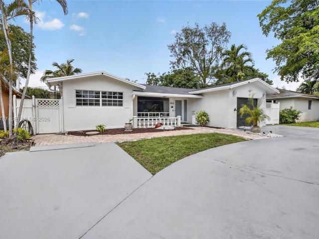 4911 SW 29th Ter, Dania Beach, FL 33312 | MLS #A12000 | Compass