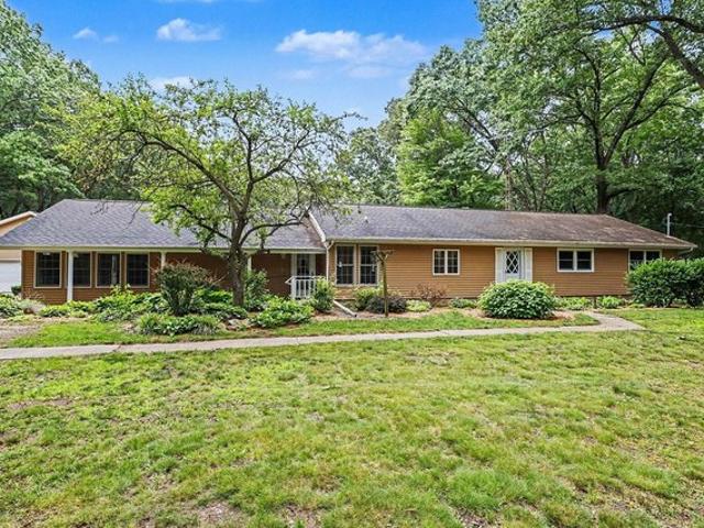 4912 N Dr S, East Leroy, MI 49051