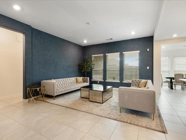 4912 Overland Hollow Drive