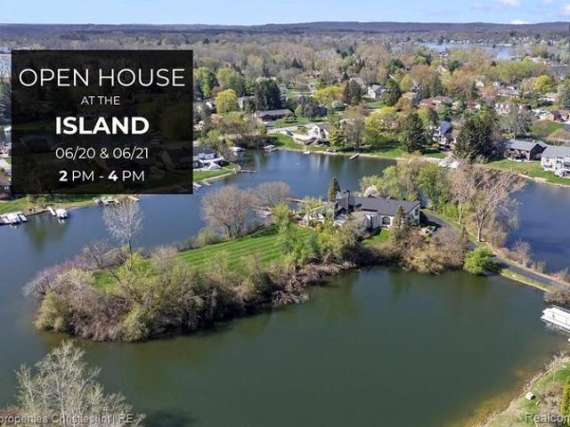 4912 Oakwood Ct, Commerce Township, MI 48382