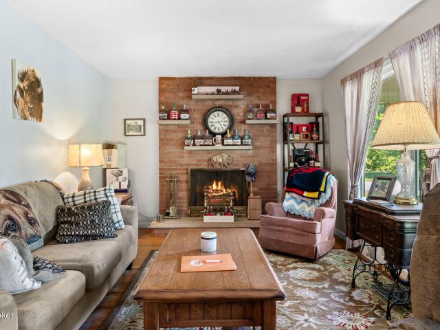 4912 Cedar Brook Ct