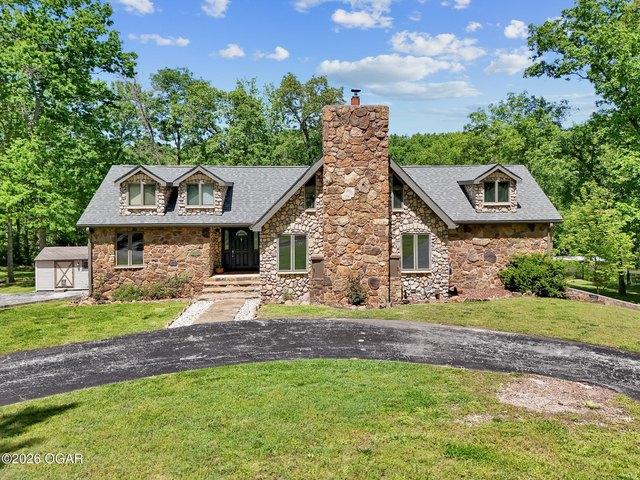 4912 S Deer Run Loop, Carthage, MO 64836