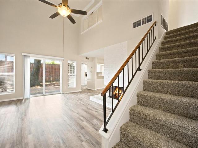 4913 Burlingame Drive