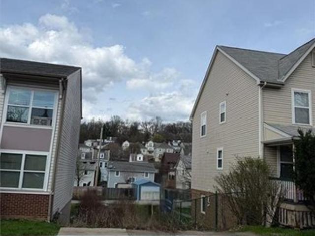 4913 Dearborn St, Pittsburgh, PA 15224