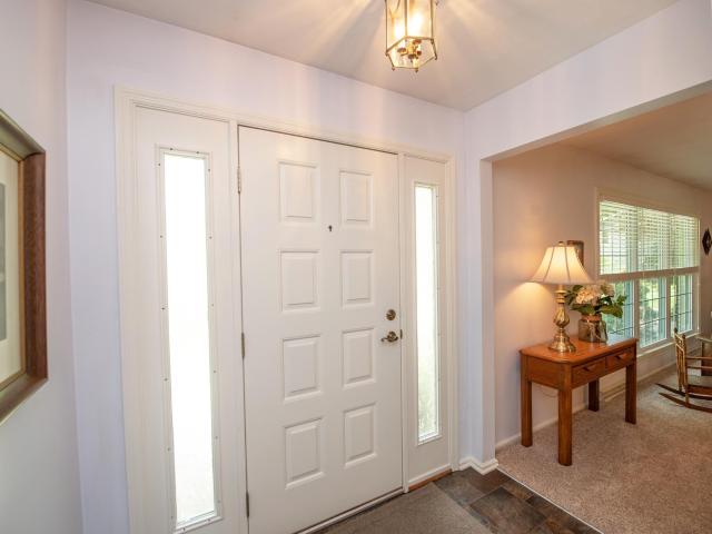 4913 Hawthorne Ridge Drive