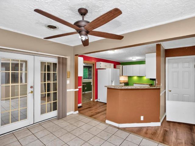 4913 Log Cabin Rd