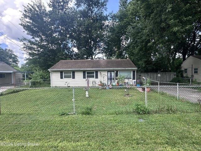 4913 Seville Dr, Louisville, KY 40272
