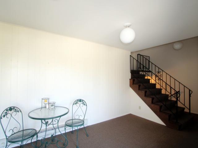 4913 W Oakwood Dr, Unit D, McHenry, IL 60050 | Compass