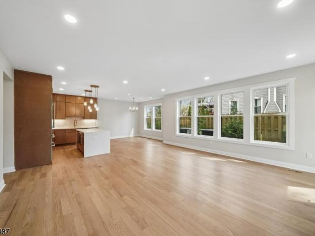 491 Central Ave # 2