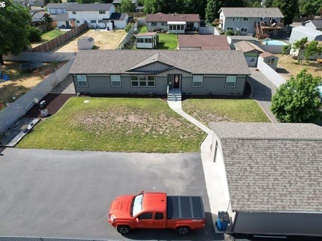 491 Central Blvd Unit B, Dallesport, WA 98617