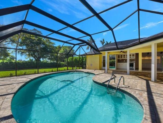 491 Cypress Way E, Naples, FL 34110