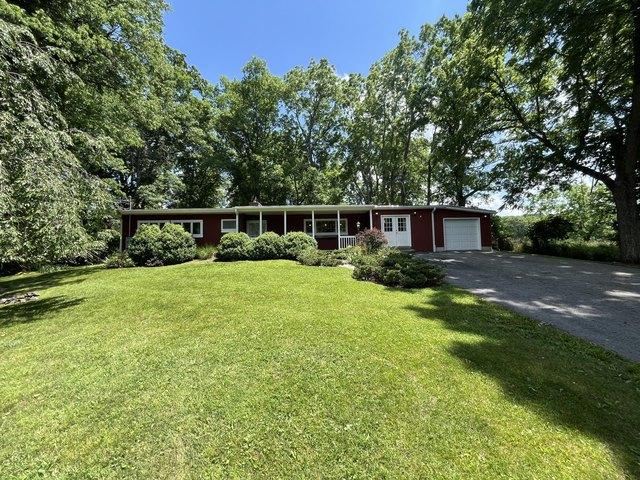 491 Bell Dr, Lewisburg, WV 24901