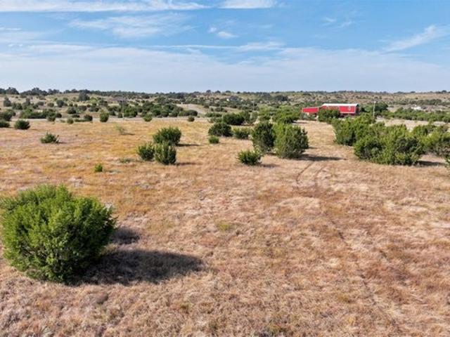 491 Hollow Dr, Lipan, TX 76462