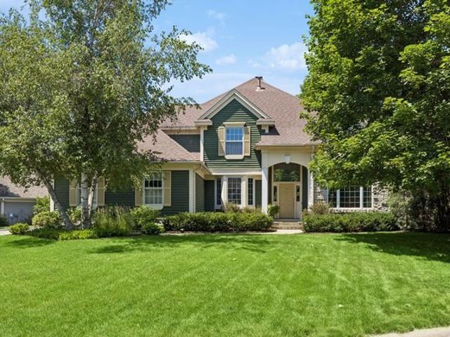 491 Harbor Ct, Shoreview, MN 55126