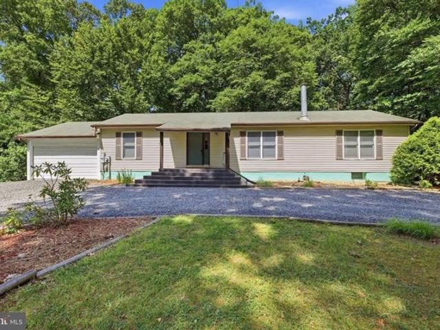 491 Redwood Ln, Lusby, MD 20657
