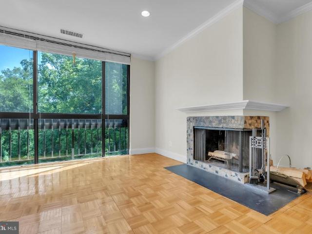 4924 Sentinel Drive # 2 404