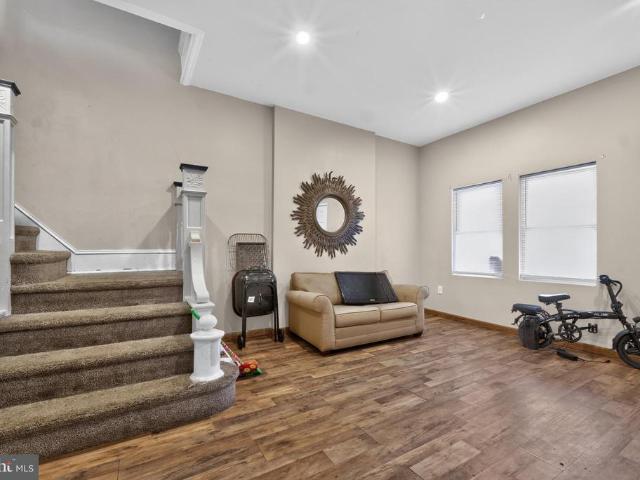 4925 N 11Th Street