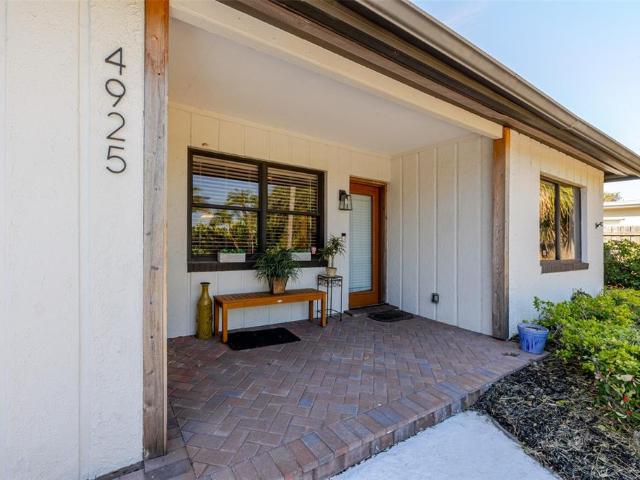 4925 Remington Dr, Sarasota, FL 34234 | MLS #A4682 | Compass