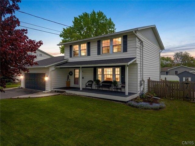 4926 Driftwood Dr, Liverpool, NY 13088