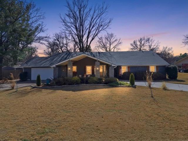 4926 E 97th St, Tulsa, OK 74137