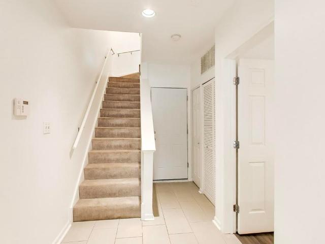 4926 S Cornell Avenue # E