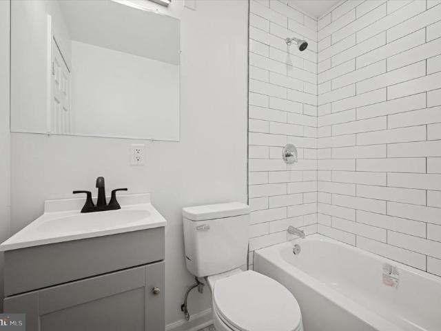 4926 W Thompson Street # 2