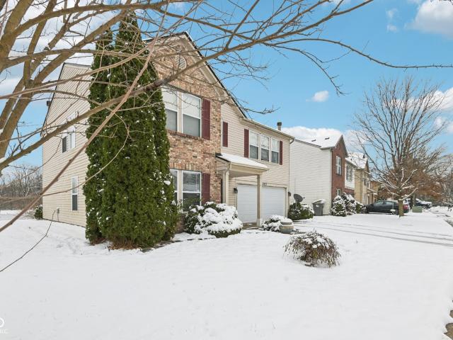 4927 Flame Way, Indianapolis, IN 46254 | MLS #22074 | Compass