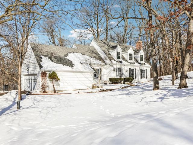 4927 Hickory Trail