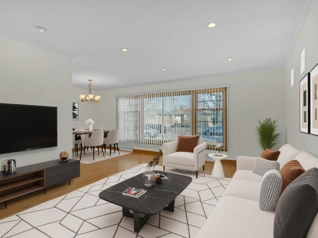 4928 N New England Ave, Chicago, IL 60656 | Compass