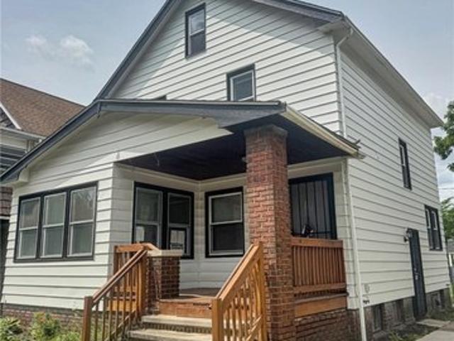 4928 E 84th St, Garfield Heights, OH 44125