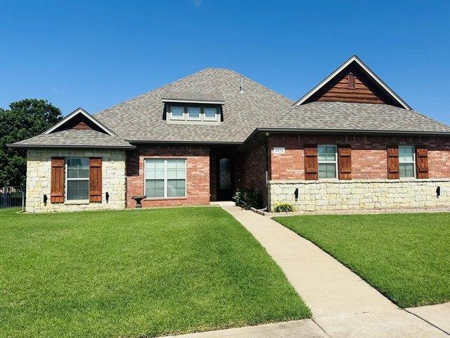 4928 Hampton Ct, Enid, OK 73703