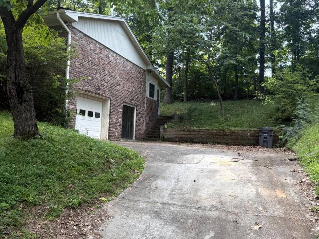 4928 Skyview Drive