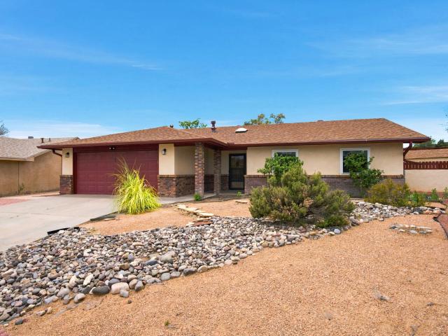 4928 Wagon Mound Trail NW