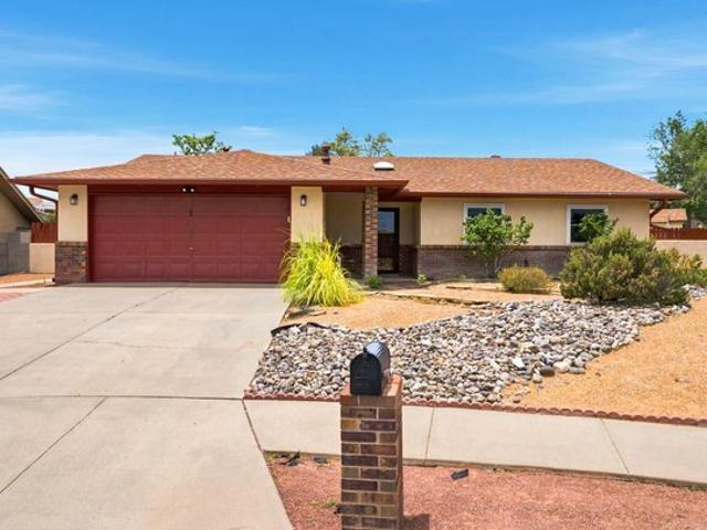 4928 Wagon Mound Trl NW, Albuquerque, NM 87120
