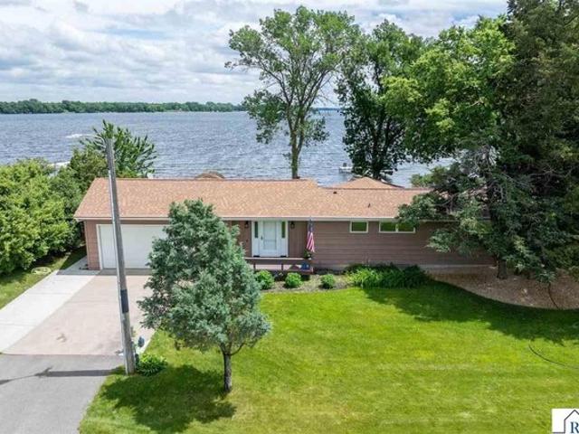 49295 Sportsmans Ln, Waterville, MN 56096