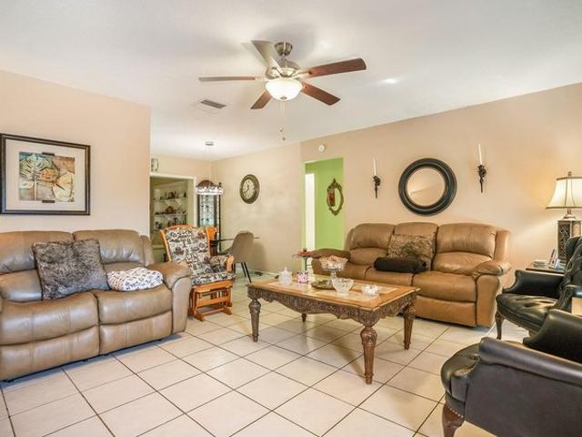 4929 NW 53rd St, Tamarac, FL 33319