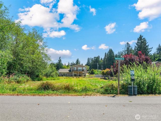 4929 NE Hemlock Lane