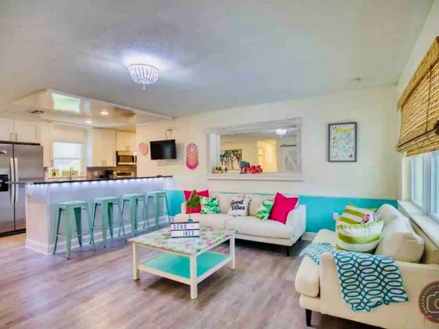 4929 Brookmeade Dr, Sarasota, FL 34232 | MLS #A4686