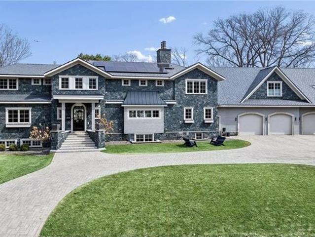 4929 E Sunnyslope Rd, Edina, MN 55424