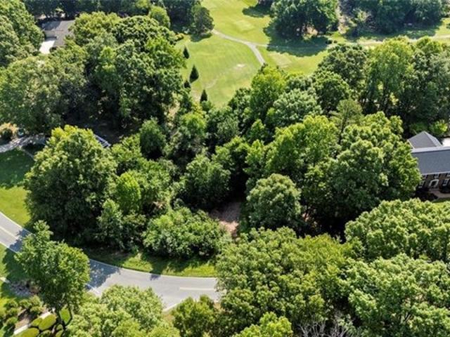 4929 Edinborough Rd, Greensboro, NC 27406