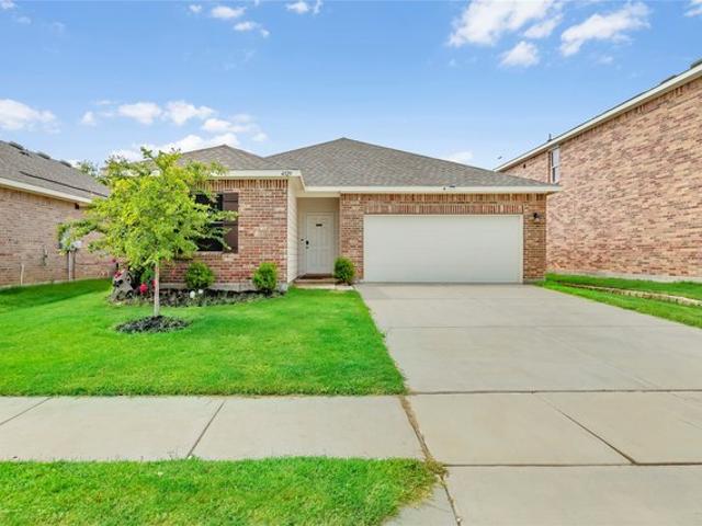 4929 Knob Dr, Fort Worth, TX 76179