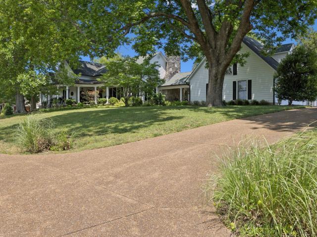 4929 Snow Creek Rd