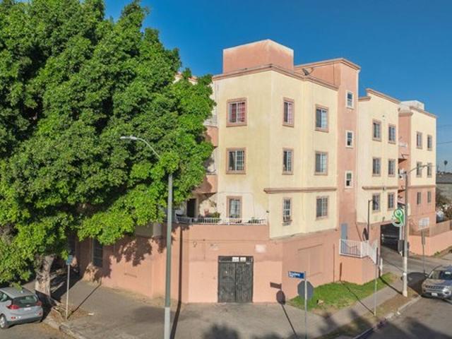 4920 S Broadway, Los Angeles, CA 90037