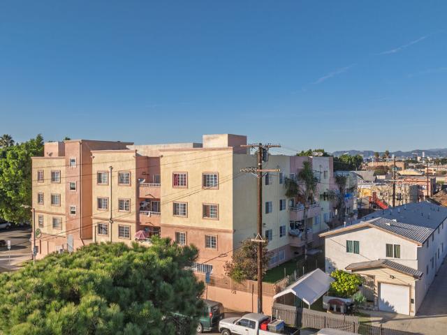 4920 S Broadway, Los Angeles, CA 90037 | MLS #26653 | Compass