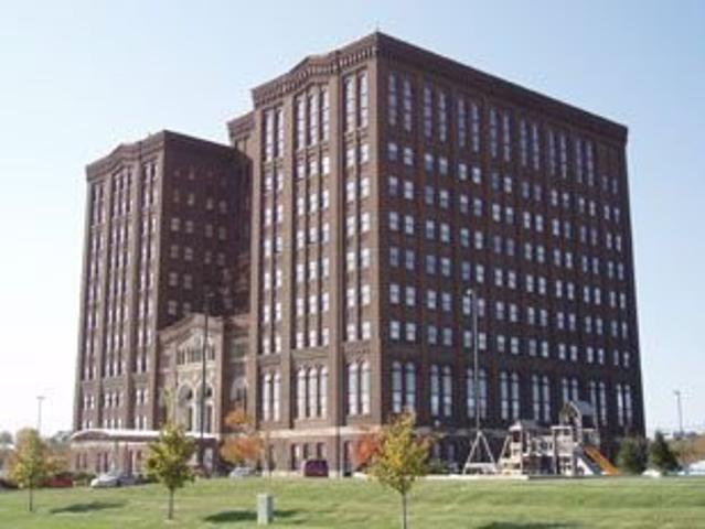 4920 South 30th St 2 beds, 1 full bath