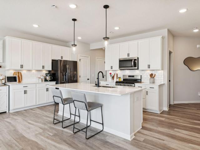 4921 Avery Ct, St. Paul, MN 55123 | MLS #7011