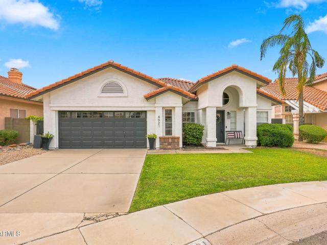 4921 e le marche avenue