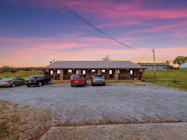 4921 Highway 48 N, Nunnelly, TN 37137