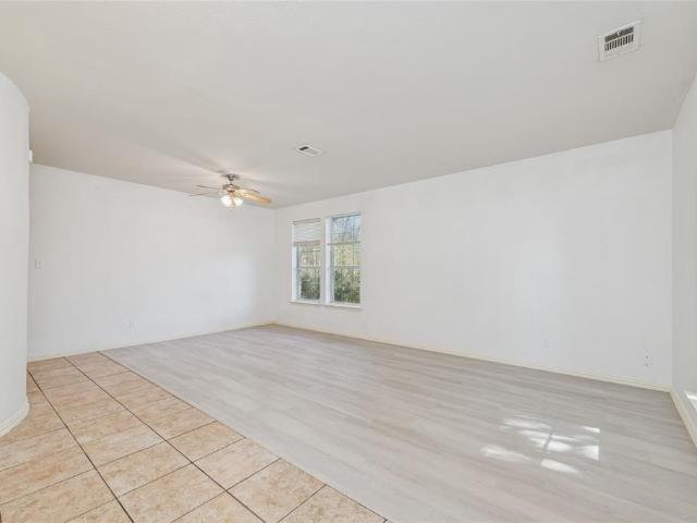 4921 Kingfisher Lane