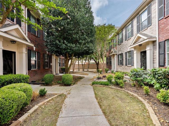 4921 Stone Gate Trail